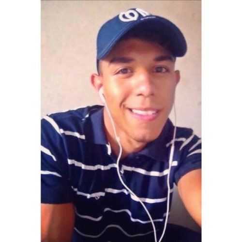 Stream Alexis Javier music | Listen to songs, albums, playlists for ...