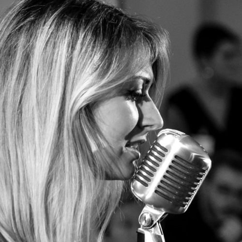 Stream Andrea Giulia music | Listen to songs, albums, playlists for ...