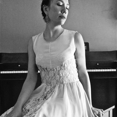 Stream Delania Cavaletto music | Listen to songs, albums, playlists for ...