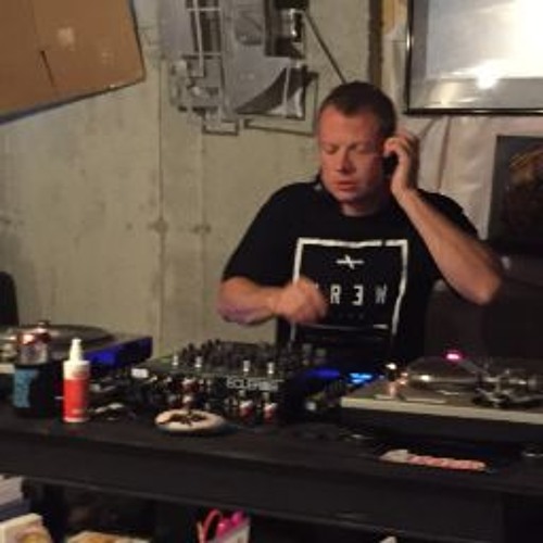 Stream Chris Leighton music | Listen to songs, albums, playlists for ...