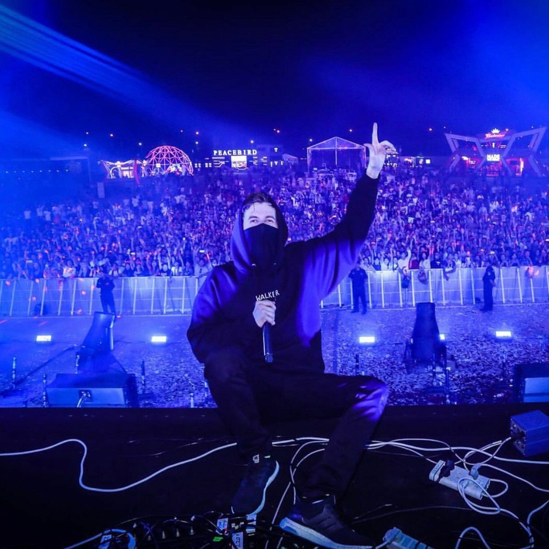 Stream Alan Walker - Darkside. Remix . Shuffle Dance. Music Video.DJ ...