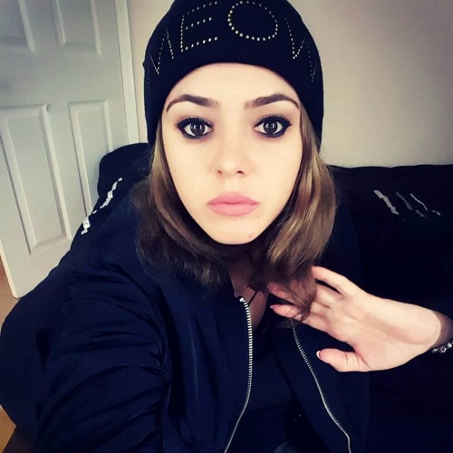 Stream DEEZ music | Listen to songs, albums, playlists for free on ...