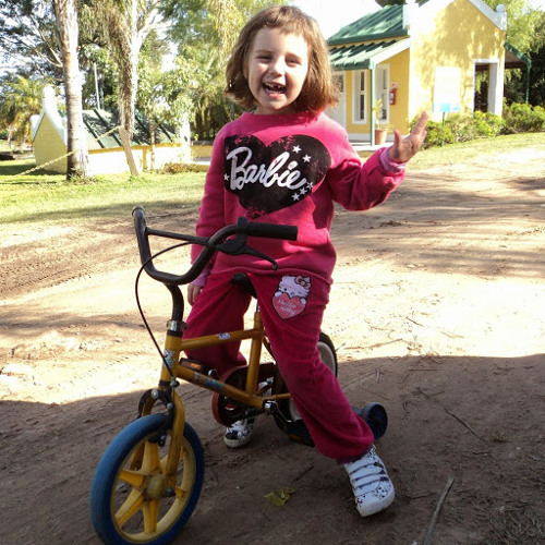 Stream Lara Blunda music | Listen to songs, albums, playlists for free ...