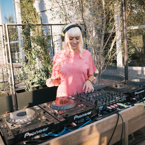 Stream Zayleigh music | Listen to songs, albums, playlists for free on ...