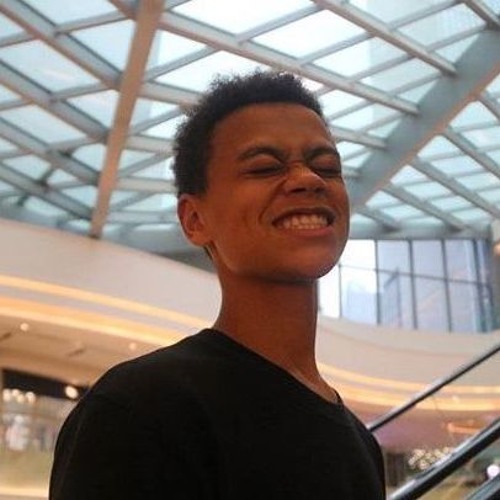 Stream ELOMSQUEEN music | Listen to songs, albums, playlists for free ...