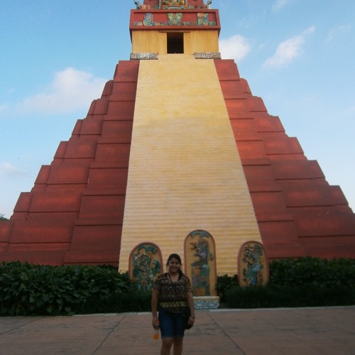 Stream Entrevista Ana Samayoa Validación de prototipo by Dayana Galicia ...