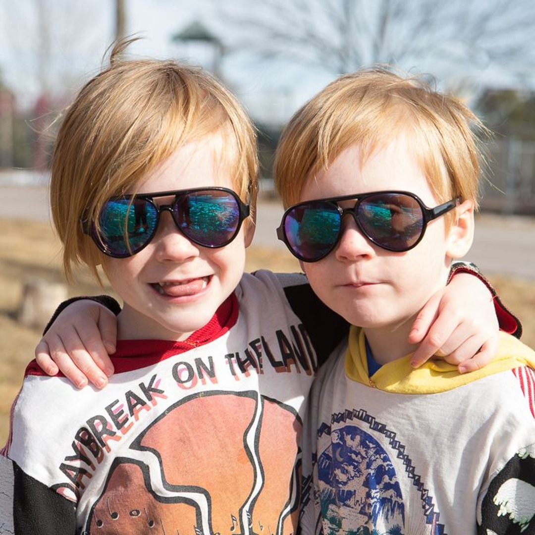 Stream Scooter Vs Dinosaur by Darwin and Roland | Listen online for ...