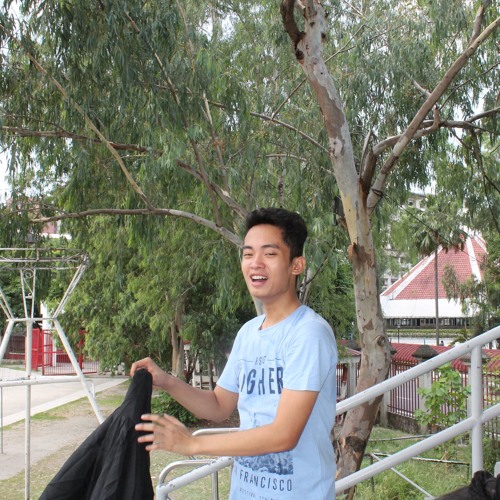 Stream Avril Lavigne - Breakaway lyrics (singing by Samantha Moore) by ...