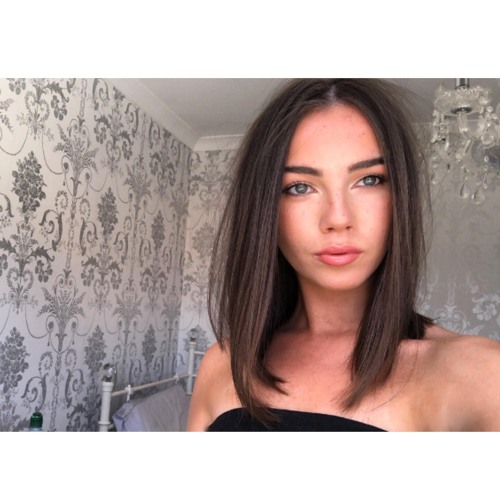 Ellie Moore Official