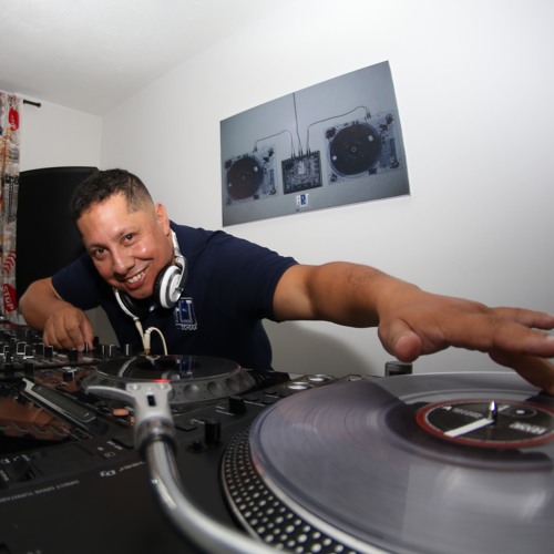 Stream DJ ALEX LUNA music | Listen to songs, albums, playlists for free ...