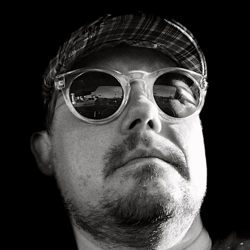 Elliott Walker's Instagram, Twitter & Facebook on IDCrawl