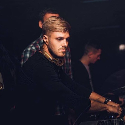 Cherry & Kostyn & Undermoon - So Strung Out [SVET]