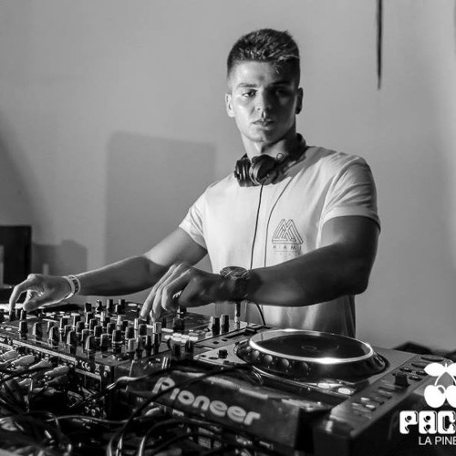 Stream JAVIER ALBERDI music | Listen to songs, albums, playlists for ...