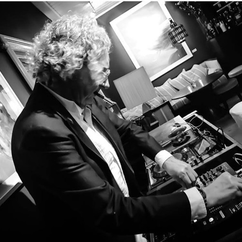 Stream Robert Rocca DJ music | Listen to songs, albums, playlists for ...