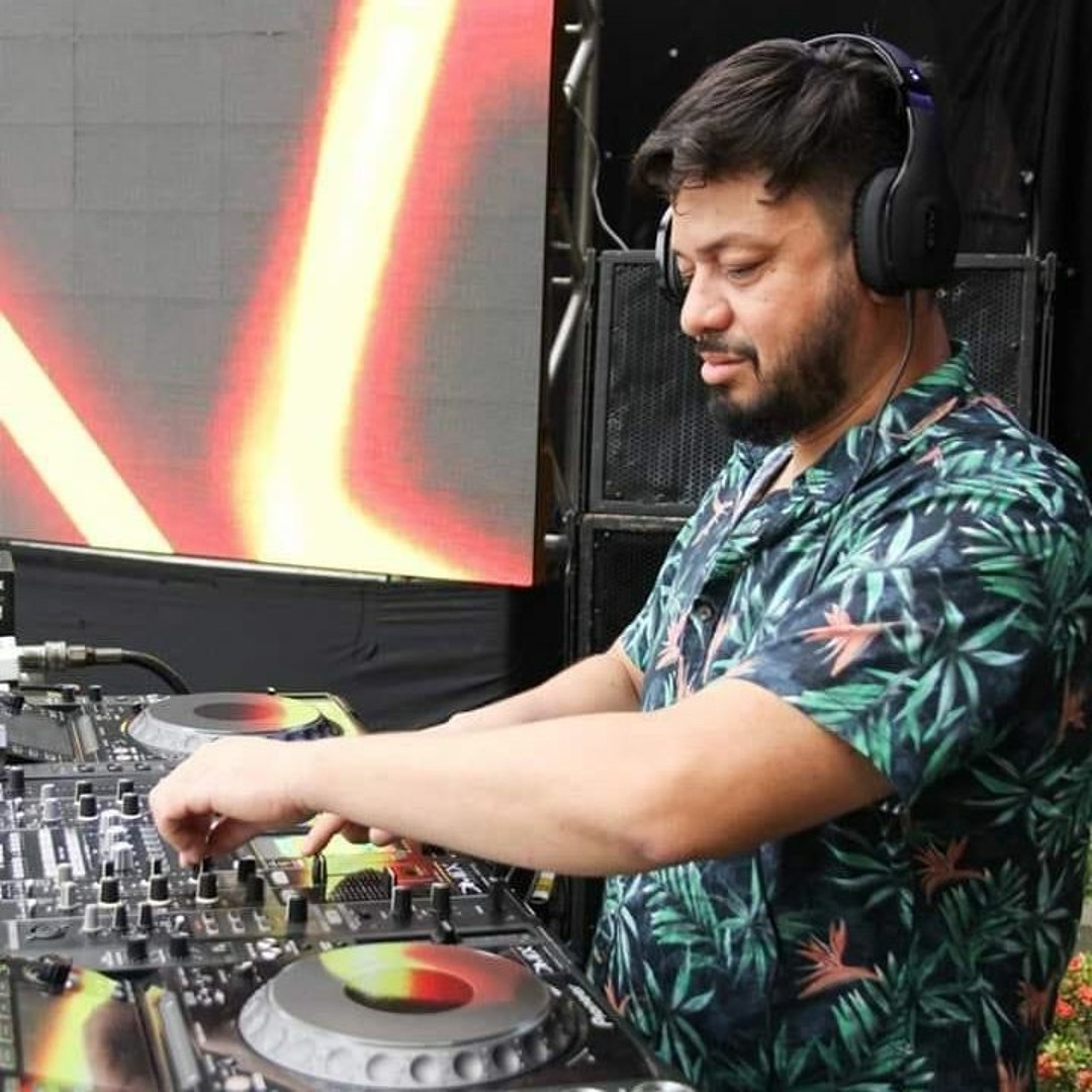 Stream JUNCE music | Listen to songs, albums, playlists for free on ...