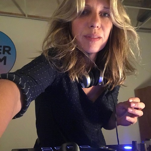 Stream Melanie van Dijk music | Listen to songs, albums, playlists for ...