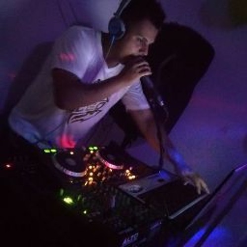 Stream DJ LEO DELAY 4.mp3 by DJ Leo costa rica | Listen online for free ...