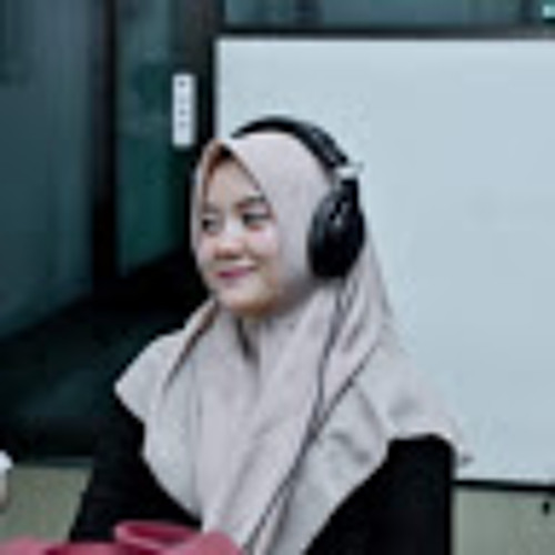 Stream Nadia Hawasyi Official music | Listen to songs, albums ...