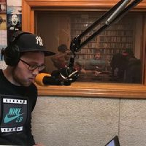 Stream 10/9/21 Homecoming Interview with ESU's Head Football Coach ...