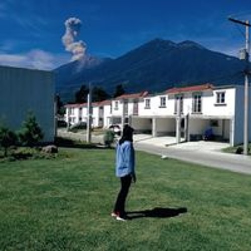 Stream Emily De León music | Listen to songs, albums, playlists for ...