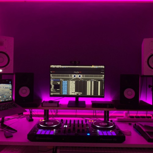 Stream 2025-01-Mix by Rory Hanson | Listen online for free on SoundCloud