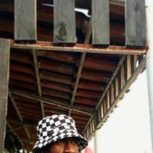 Stream Silence Killer - Ningu閙 Nos Pega.mp3 by Moreno Euclides | Listen ...