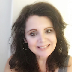 Mona Monroe's Instagram, Twitter & Facebook on IDCrawl