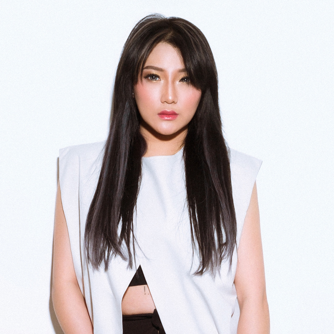 Stream LEONY ANGG music | Listen to songs, albums, playlists for free ...