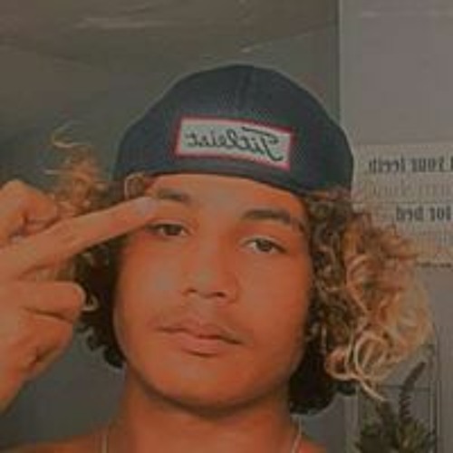 3hunna Hand Sign
