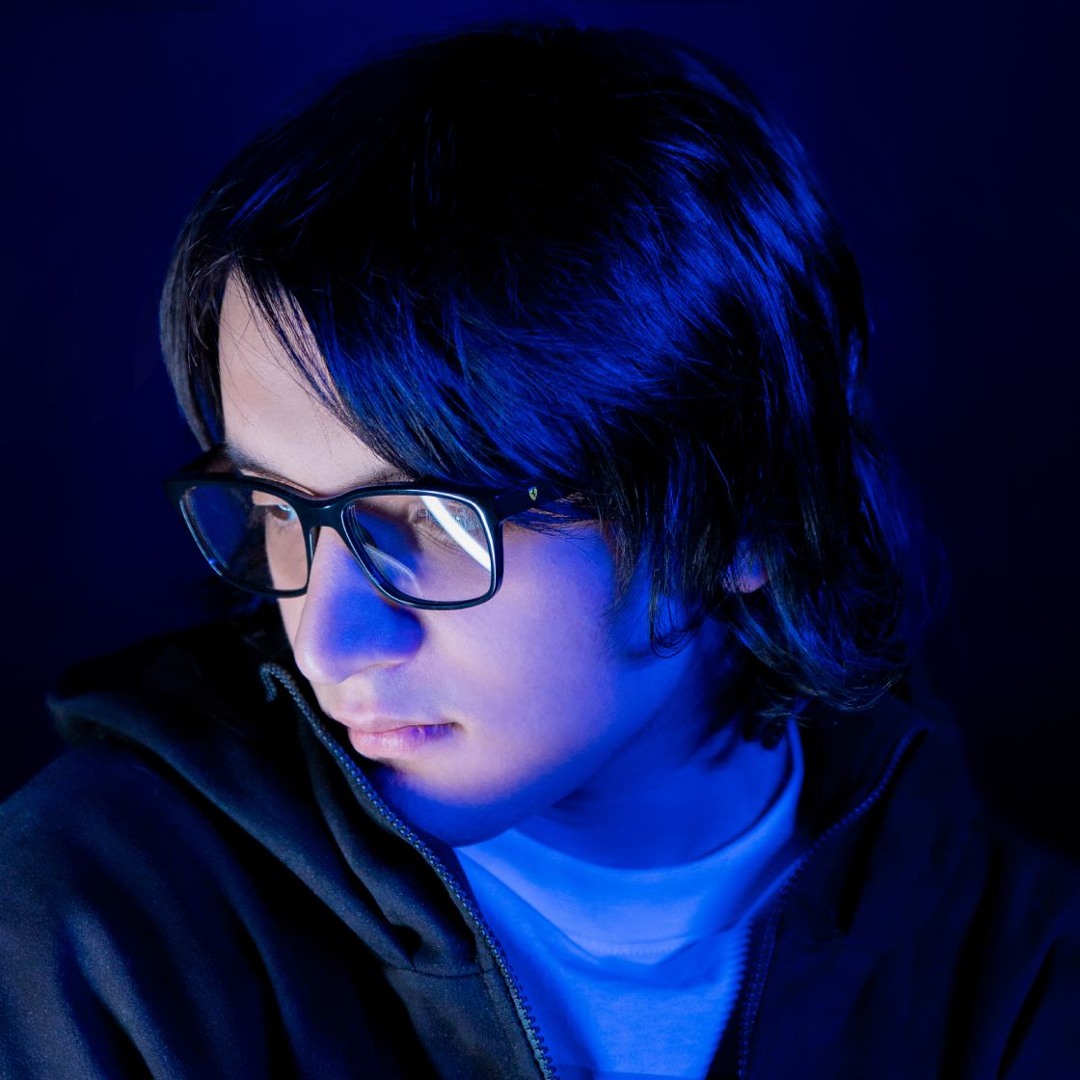 Stream Narvent music | Listen to songs, albums, playlists for free on ...