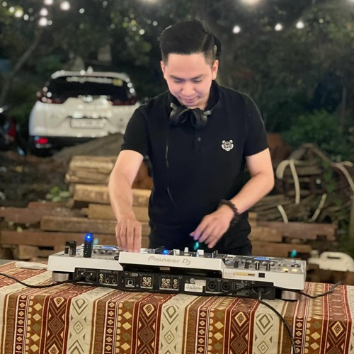 Stream DTH music | Listen to songs, albums, playlists for free on ...