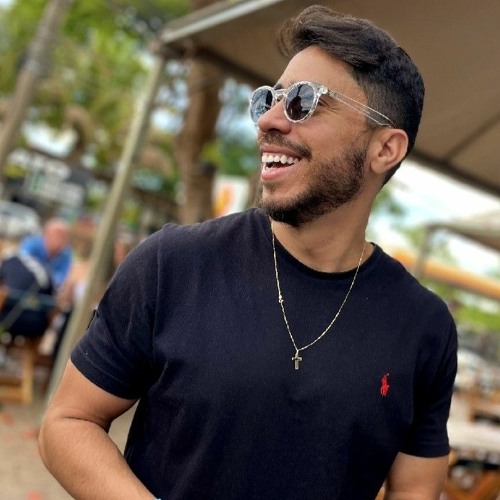 Stream Victor Hugo Barbosa music | Listen to songs, albums, playlists ...