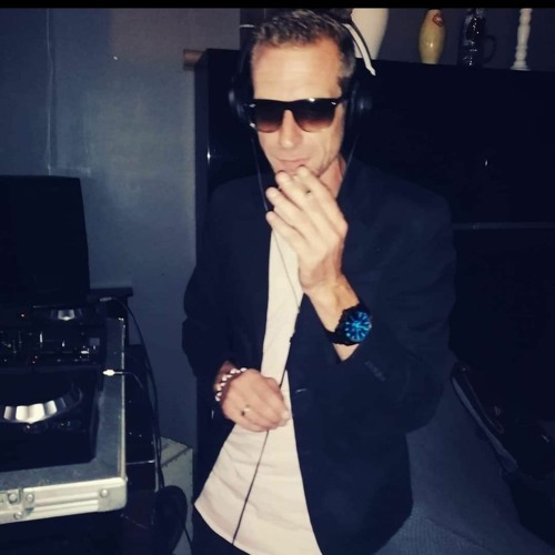 Stream DeepIT music | Listen to songs, albums, playlists for free on ...