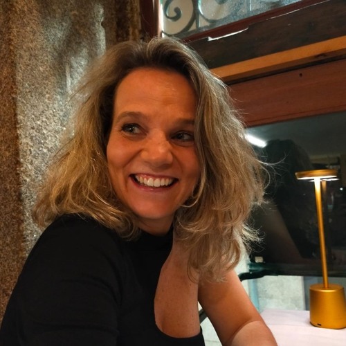 Stream Ana Vaz de Castro music | Listen to songs, albums, playlists for ...