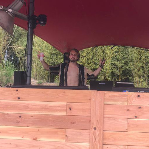 Stream Arthur v Dam music | Listen to songs, albums, playlists for free ...