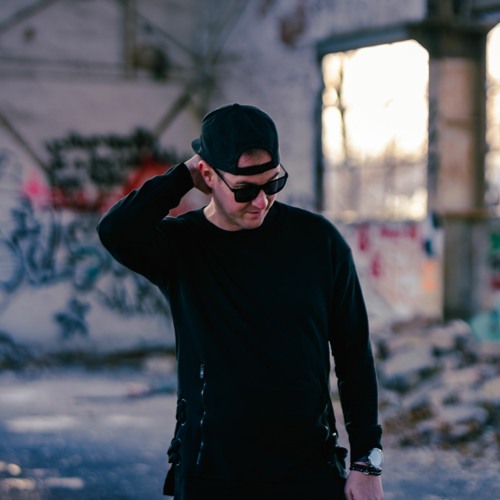 Stream ROBERTO RIOS music | Listen to songs, albums, playlists for free ...