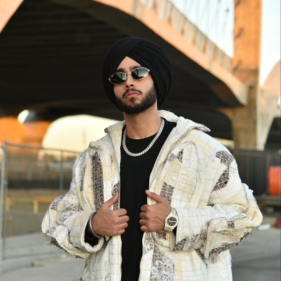 Listen to Buckle Up | Shubh | New Punjabi Song 2025 by Songs in Desi Hip Hop 2025 playlist ...