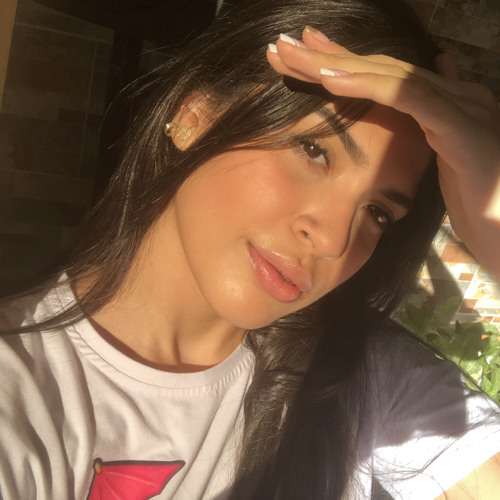 Stream Valentina Duque music | Listen to songs, albums, playlists for ...