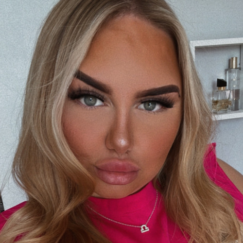 Stream Chloe Ashcroft music | Listen to songs, albums, playlists for ...