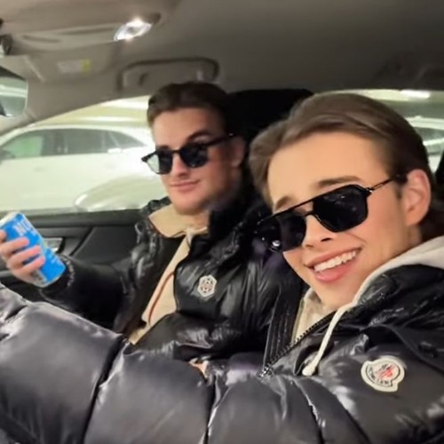 Stream Grisch Krobbe music | Listen to songs, albums, playlists for ...