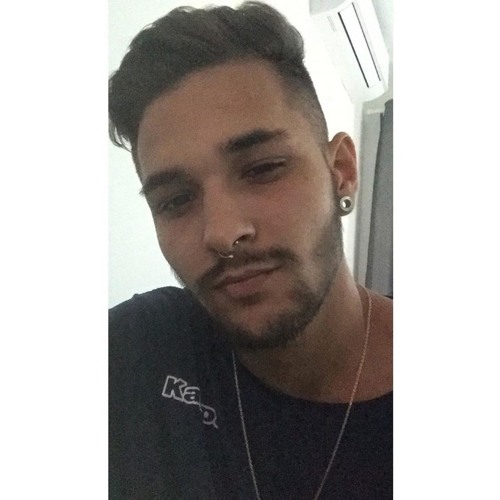 Stream Pablo Henrique music | Listen to songs, albums, playlists for ...