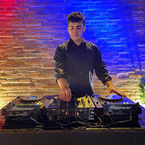 Stream Dj Peroni music | Listen to songs, albums, playlists for free on ...