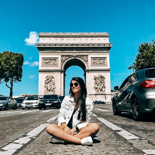 Stream Laura Luzzi music | Listen to songs, albums, playlists for free ...