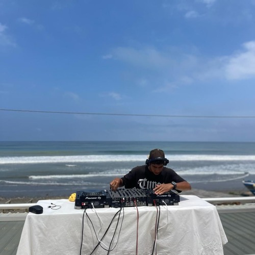 Stream Froylan music | Listen to songs, albums, playlists for free on ...