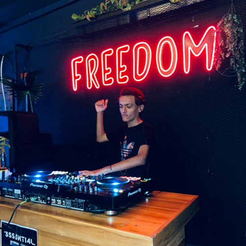 Stream ALEJANDRO VALENCIA music | Listen to songs, albums, playlists ...