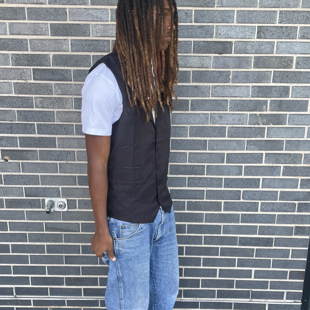 Stream .zuse (@z.usee) music | Listen to songs, albums, playlists for ...