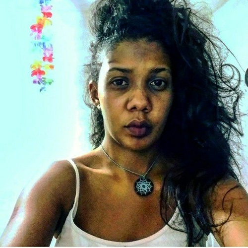 Stream Nádia Almeida Music Listen To Songs Albums Playlists For