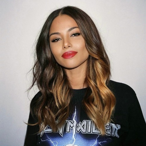 Stream Loova officiel music | Listen to songs, albums, playlists for free on SoundCloud