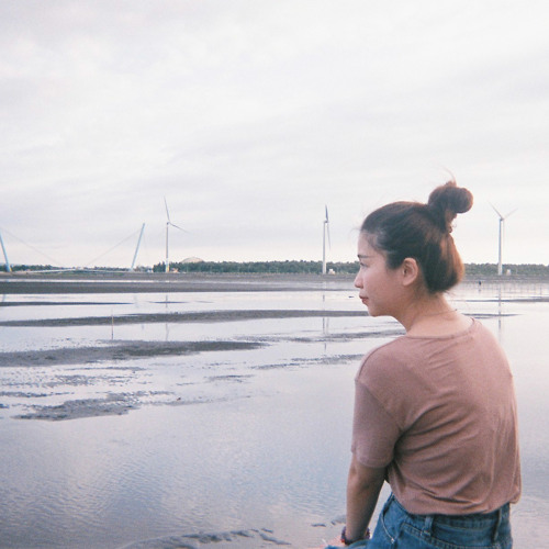 Stream Yun Fang Lin music | Listen to songs, albums, playlists for free ...