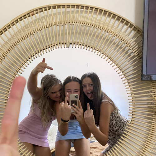 Stream Isla Burns music | Listen to songs, albums, playlists for free ...